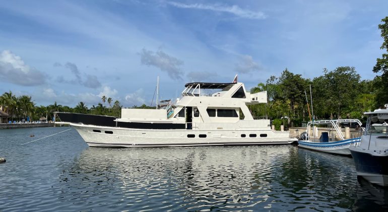 72 ft Power Yacht - Caribbean Dream Yachts
